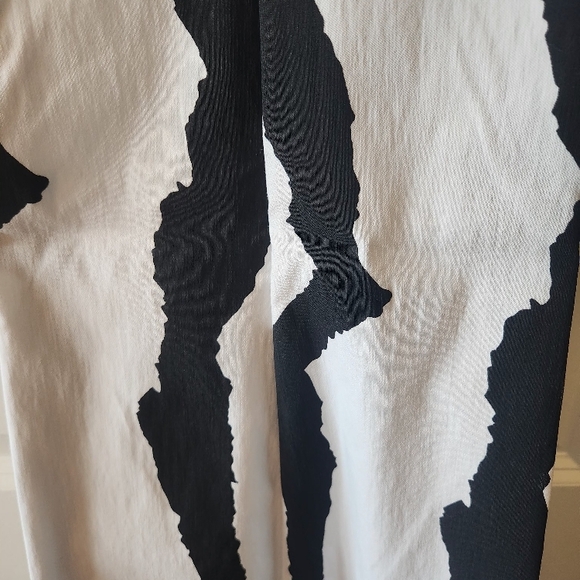 Insight | Pants & Jumpsuits | Chic Black And White Patterned Pants ...